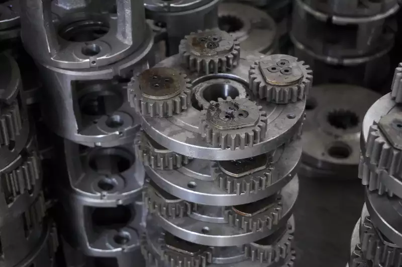 How does the orientation of planet gears around the Planetary Carrier ...