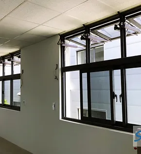 What are the considerations for gear rack thermal expansion in window ...