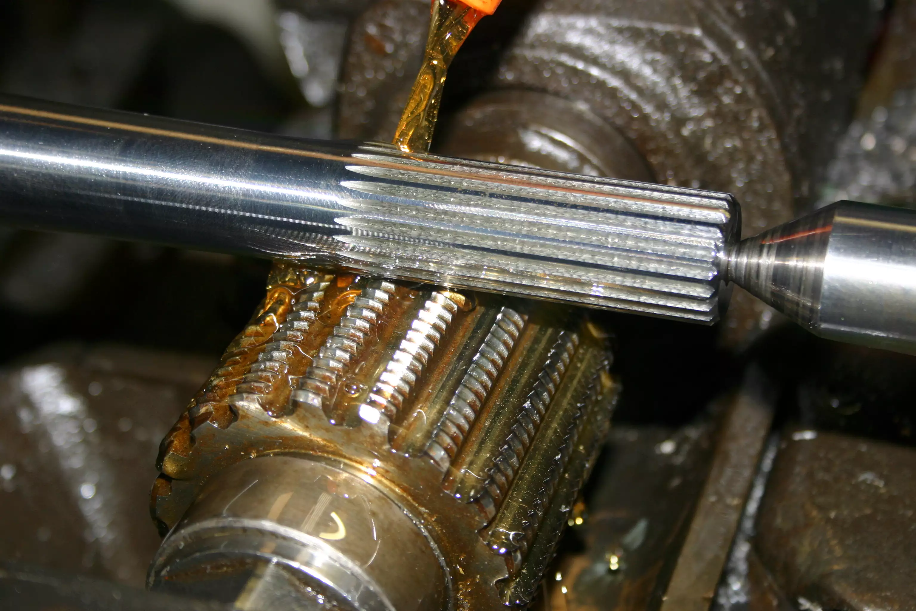 How to inspect gear shafts for hidden defects like microfractures ...